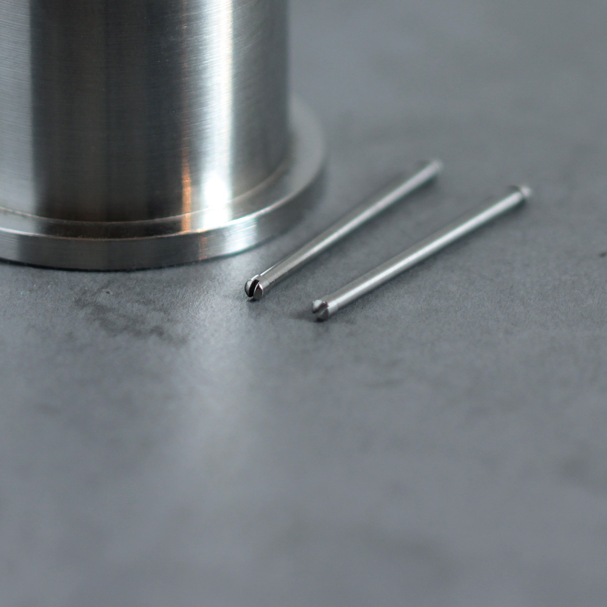 Branco Stainless Steel Screw Bar – OBRIS MORGAN TIMEPIECES